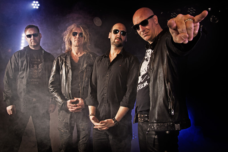 Iron Savior regrava seus maiores sucessos - Headbangers News
