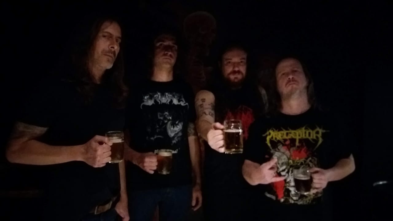 Chronic Ashes lança debut álbum "Cursed Existence" - Headbangers News