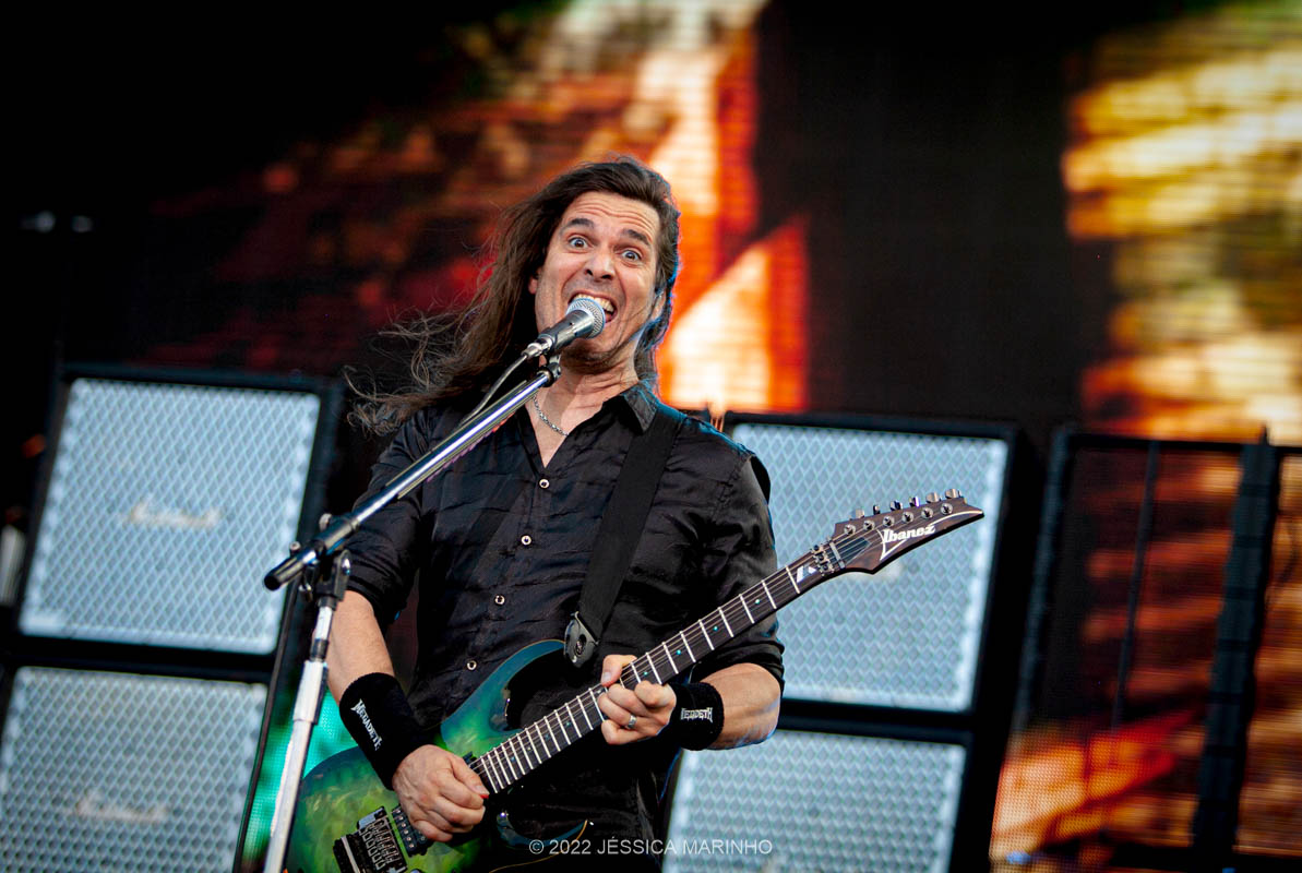 Kiko Loureiro se afasta de turnê do Megadeth e substituto é anunciado ...