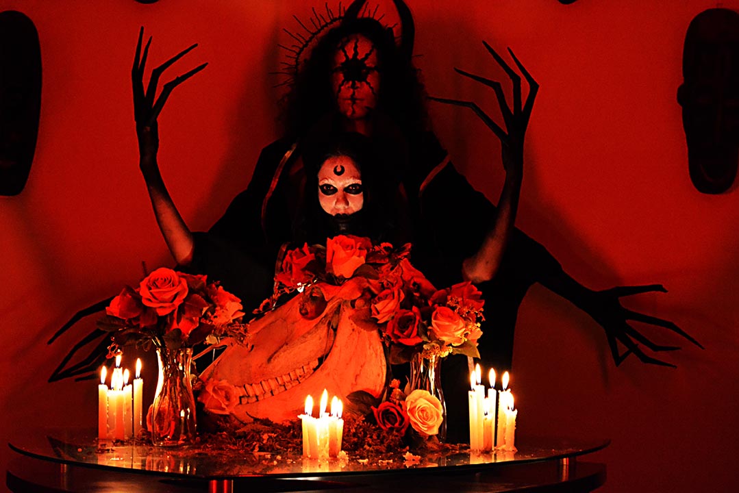 Abstracted lança o videoclipe de 'Wither to Dust' - Headbangers News