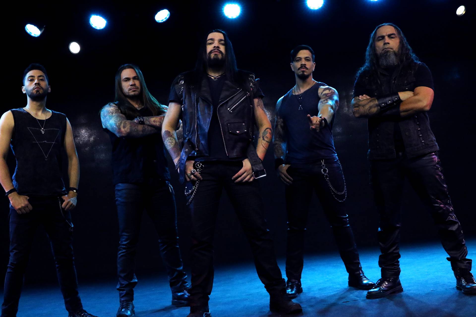 Blazing Dog: Quinteto lança single e videoclipe de 'InfiniteCircle ...