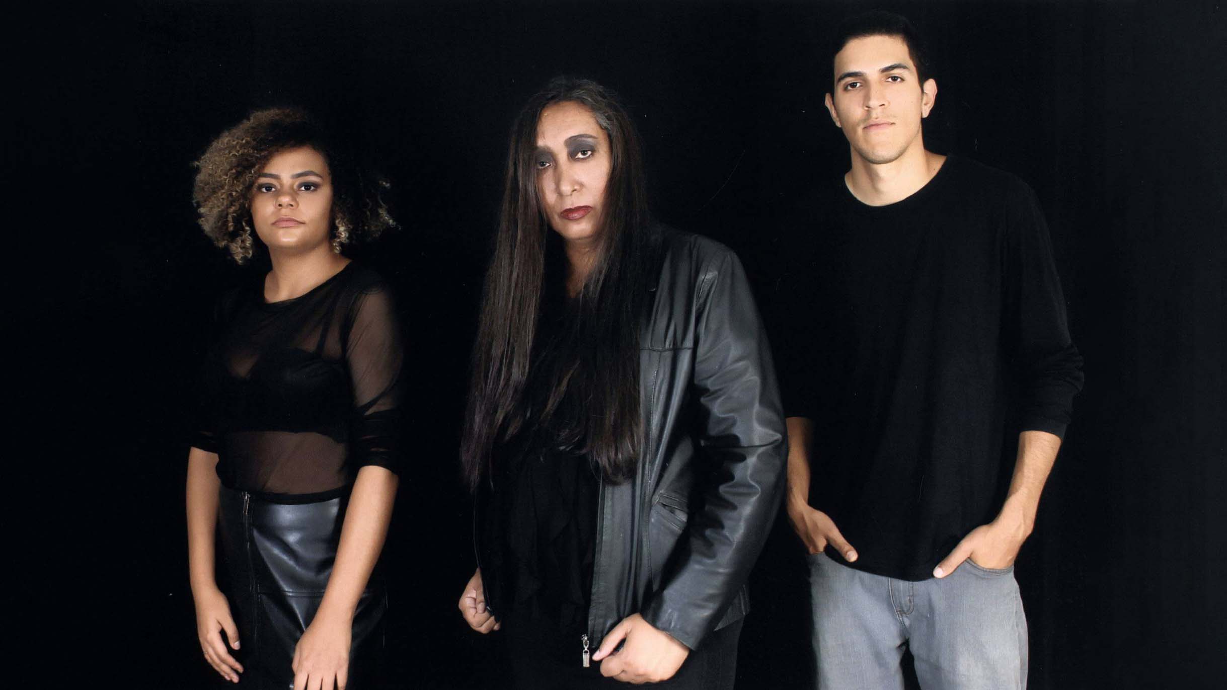 Flammea divulga lyric video de "In Front Of The Mirror" em seu canal ...