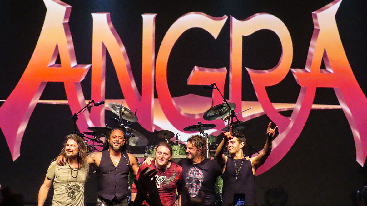 Angra celebra novo álbum em ótimo show na capital paulista ...