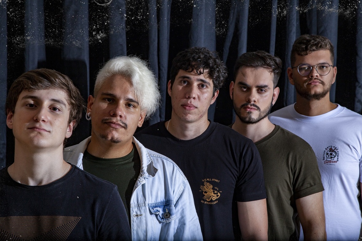 Ébrio lança o moderno EP Expirar, produzido por vencedor de Grammy ...