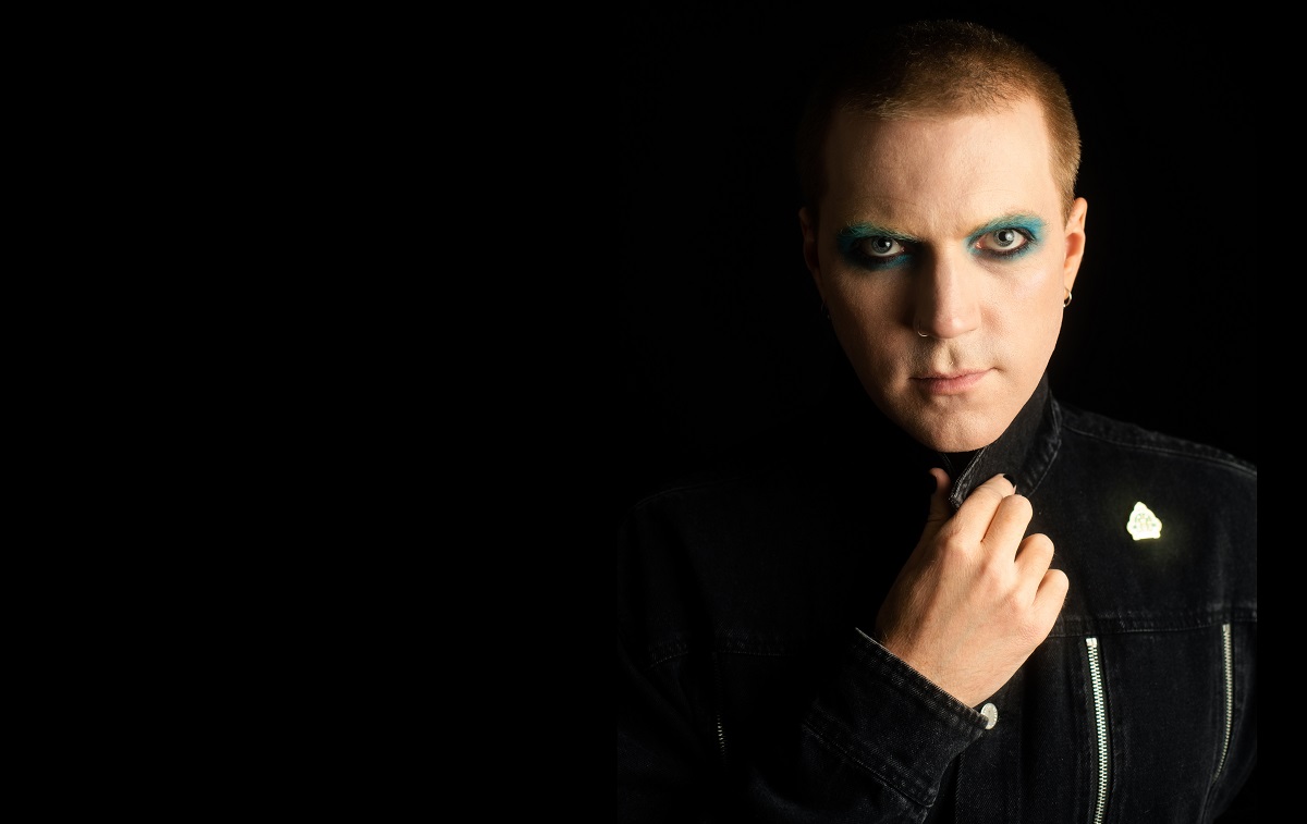 Mote: artista retorna com single "Torn Of Wind" - Headbangers News