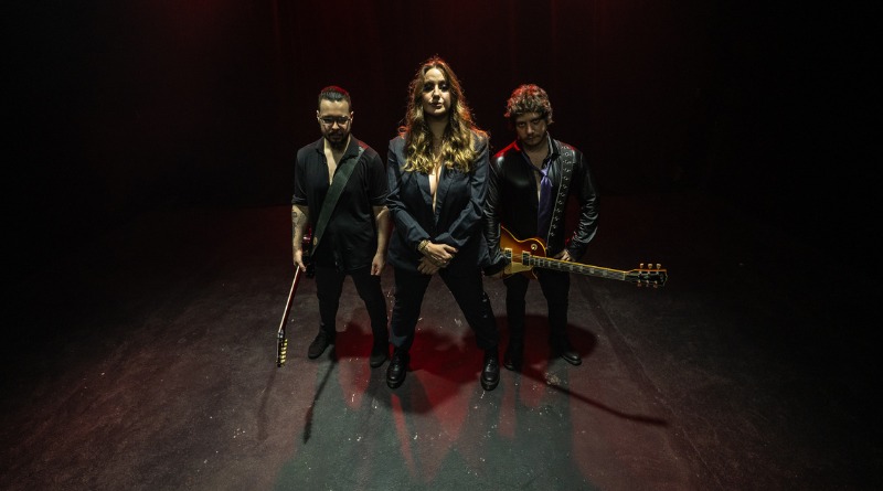 Allen Key realiza show de pré-lançamento de "Easy Prey" no La Iglesia ...