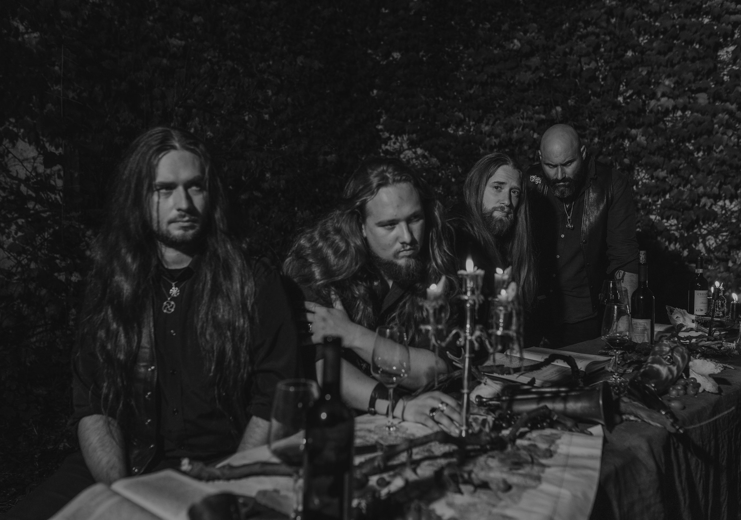 Dekadent lança lyric video de "Vinifera", faixa do novo álbum "Dionyst ...